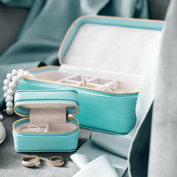 Tiffany jewelry box store